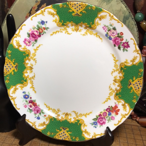 Ye Old English | Dining | Ye Old English Windsor Plate 7 16d Mixed ...